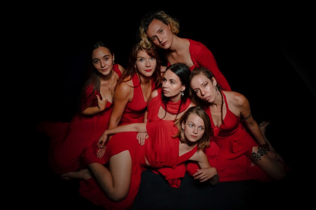 Neha! a ich debutový album Svetu - príjemná zmes jazykov, tradícií, no ...